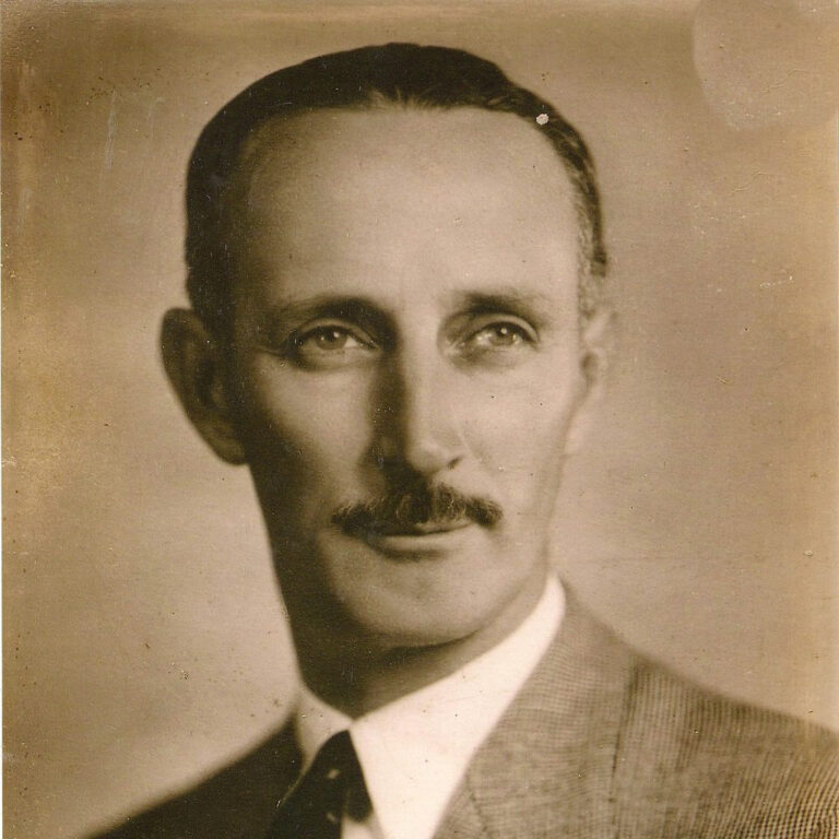 La versatilidad de Bustillo - Historia Hoy