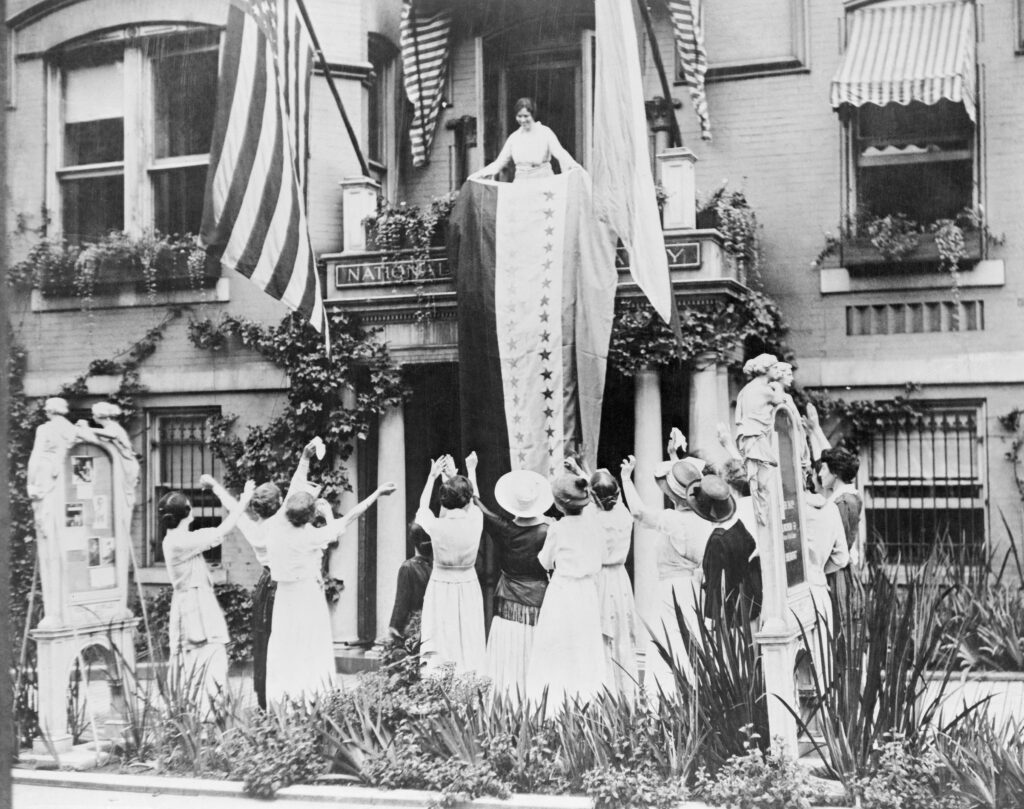 La 19a Enmienda y el voto femenino en EEUU - Historia Hoy