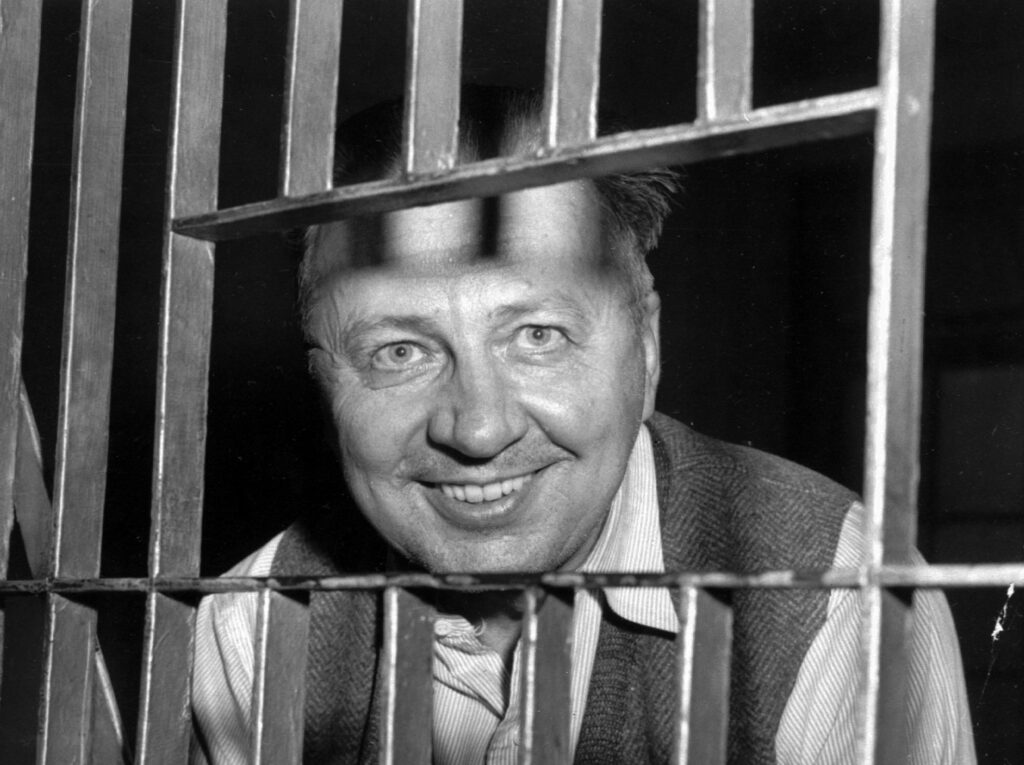 George Metesky, el loco del traje cruzado - Historia Hoy